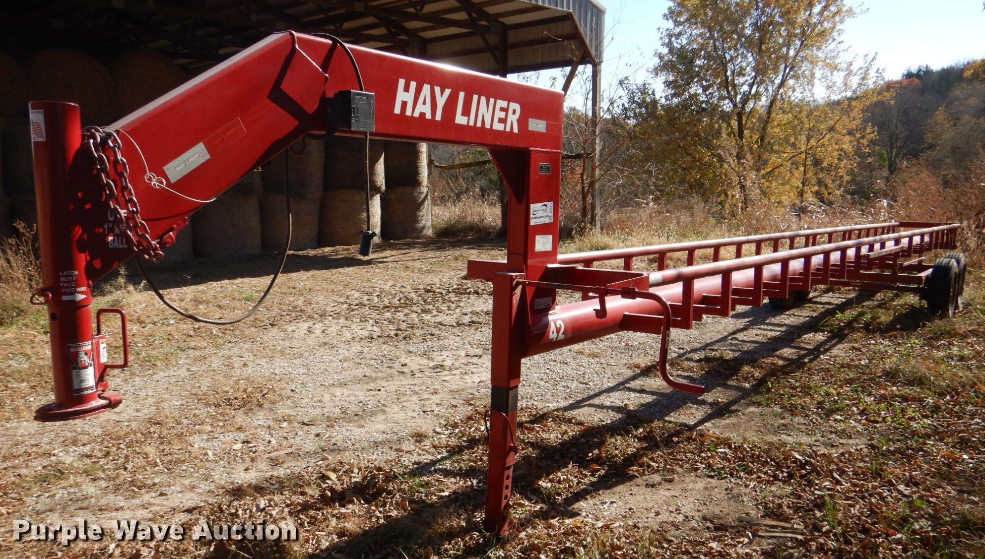 Hay Liner 42GN hay bale trailer in Oskaloosa, KS | Item DH3416 sold ...