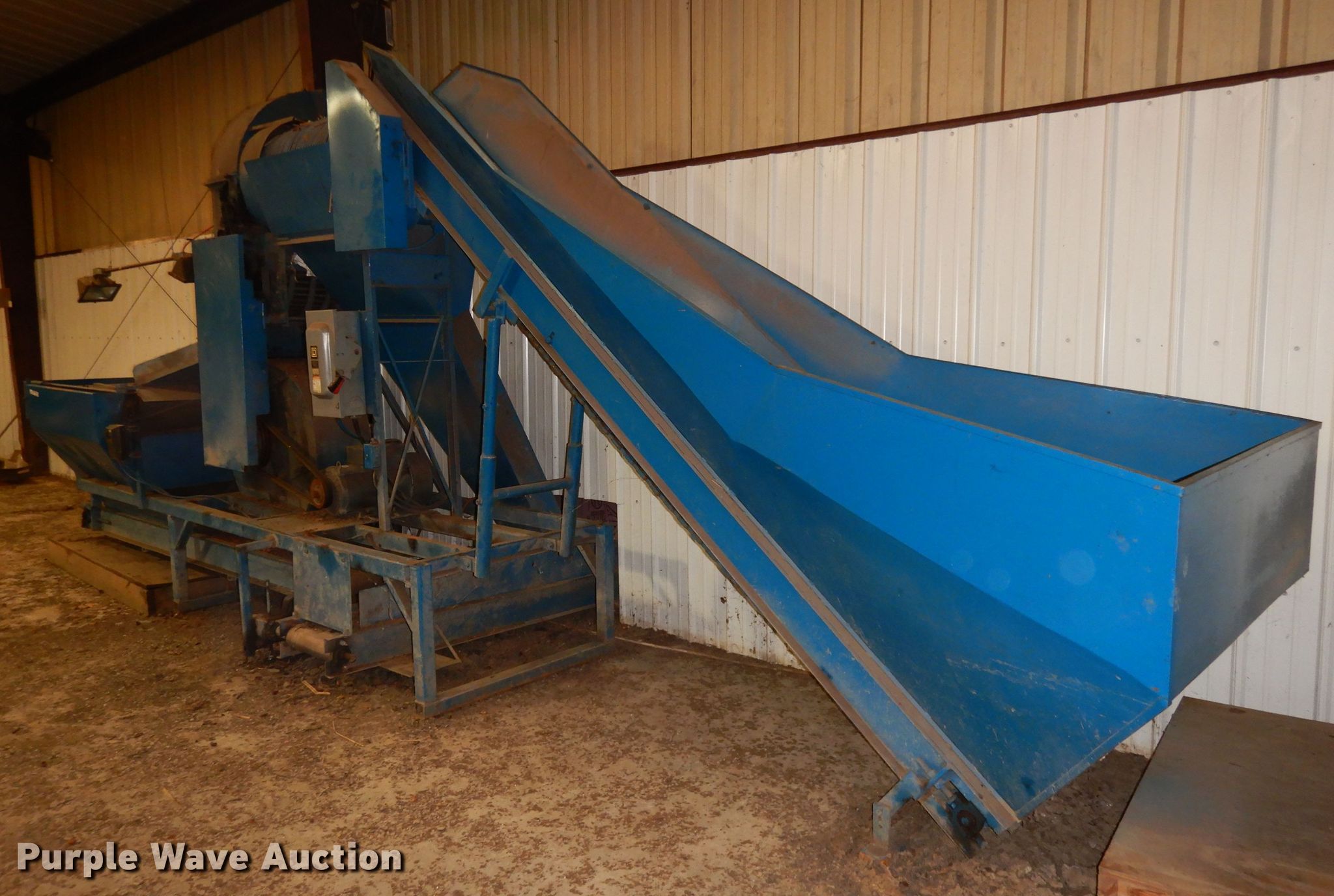 Pecan nut hustler cleaner in Chetopa, KS | Item GJ9560 sold | Purple Wave