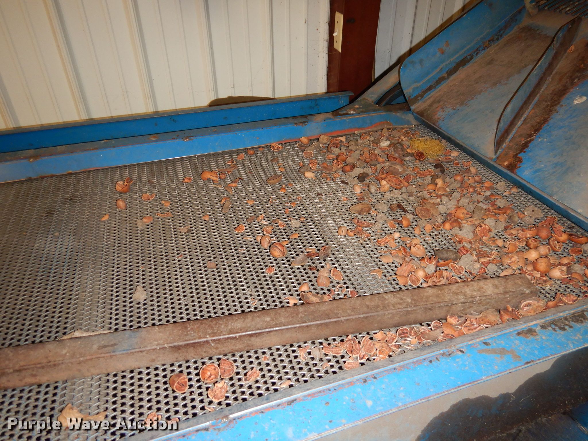 Pecan nut hustler cleaner in Chetopa, KS | Item GJ9560 sold | Purple Wave