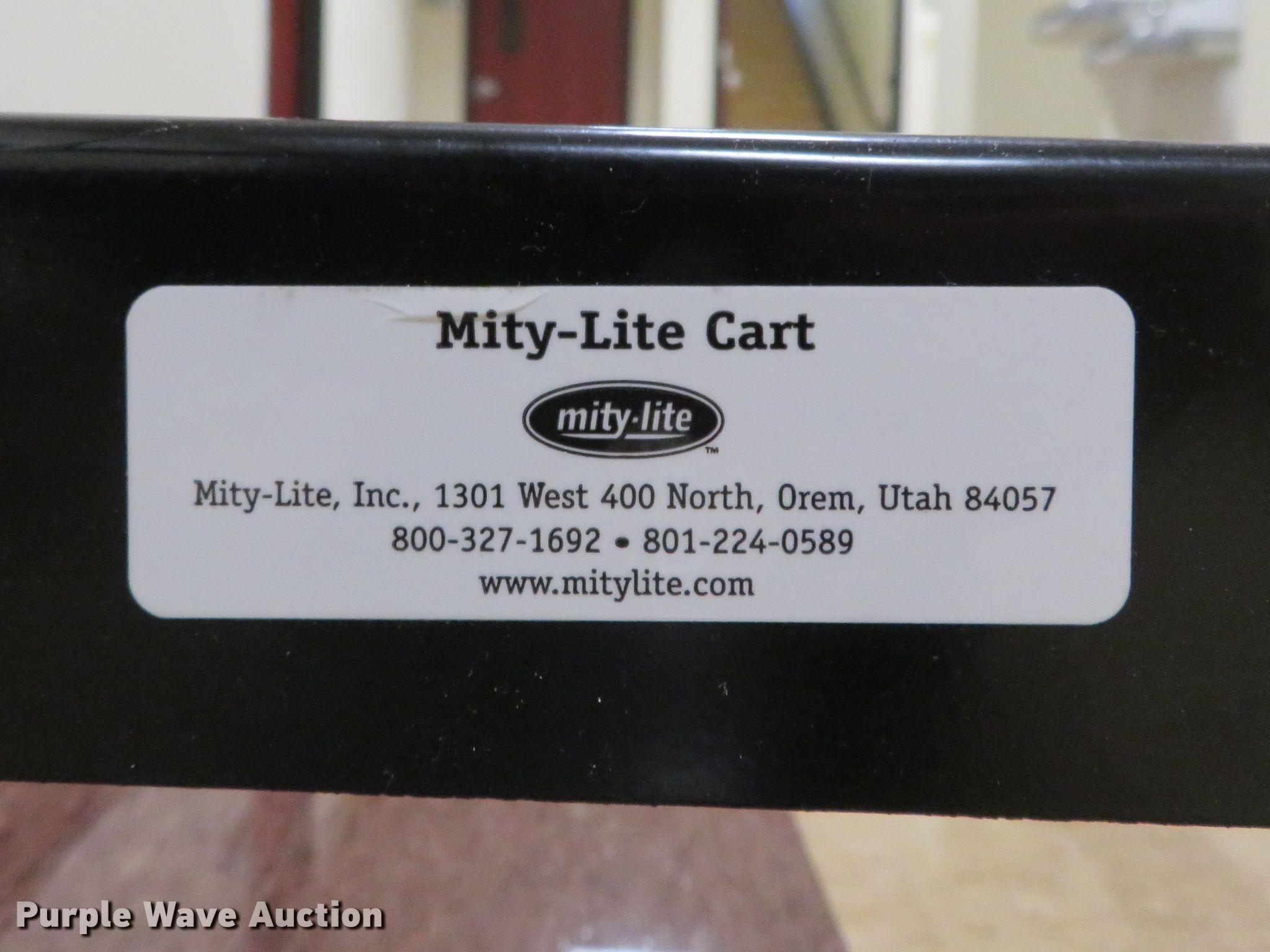 Mity-Lite folding table cart in Union , MO | Item GI9237 sold | Purple Wave