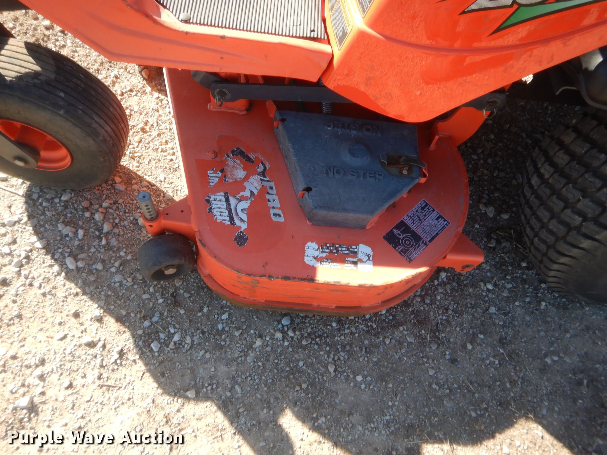Kubota ZG332 ZTR lawn mower in Norman, OK | Item DJ2056 sold | Purple Wave