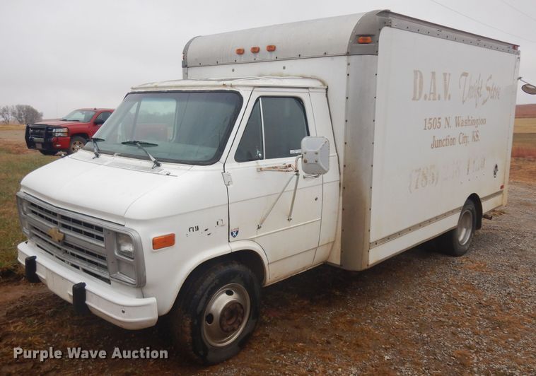 1991 Chevrolet G30 box van in Miltonvale, KS | Item EY9040 sold ...