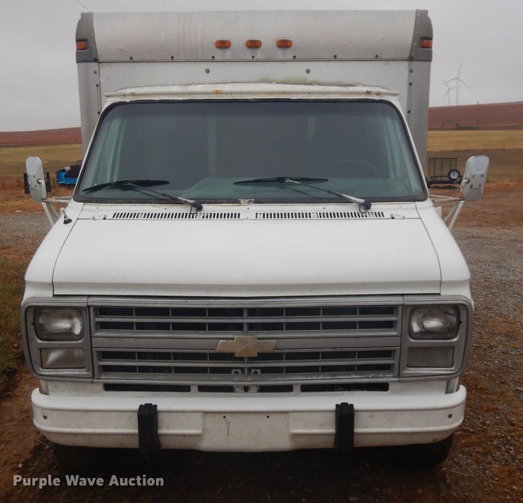 1991 Chevrolet G30 box van in Miltonvale, KS | Item EY9040 sold ...