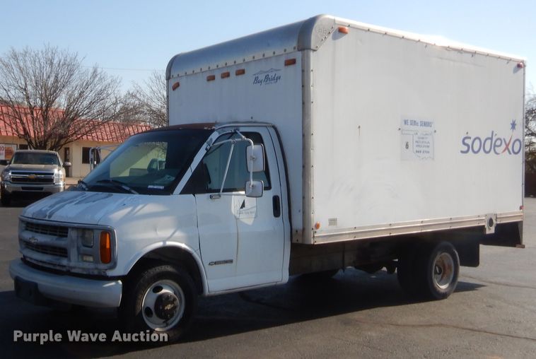 2000 Chevrolet Express 3500 box truck in Yukon, OK | Item HW9155 sold ...