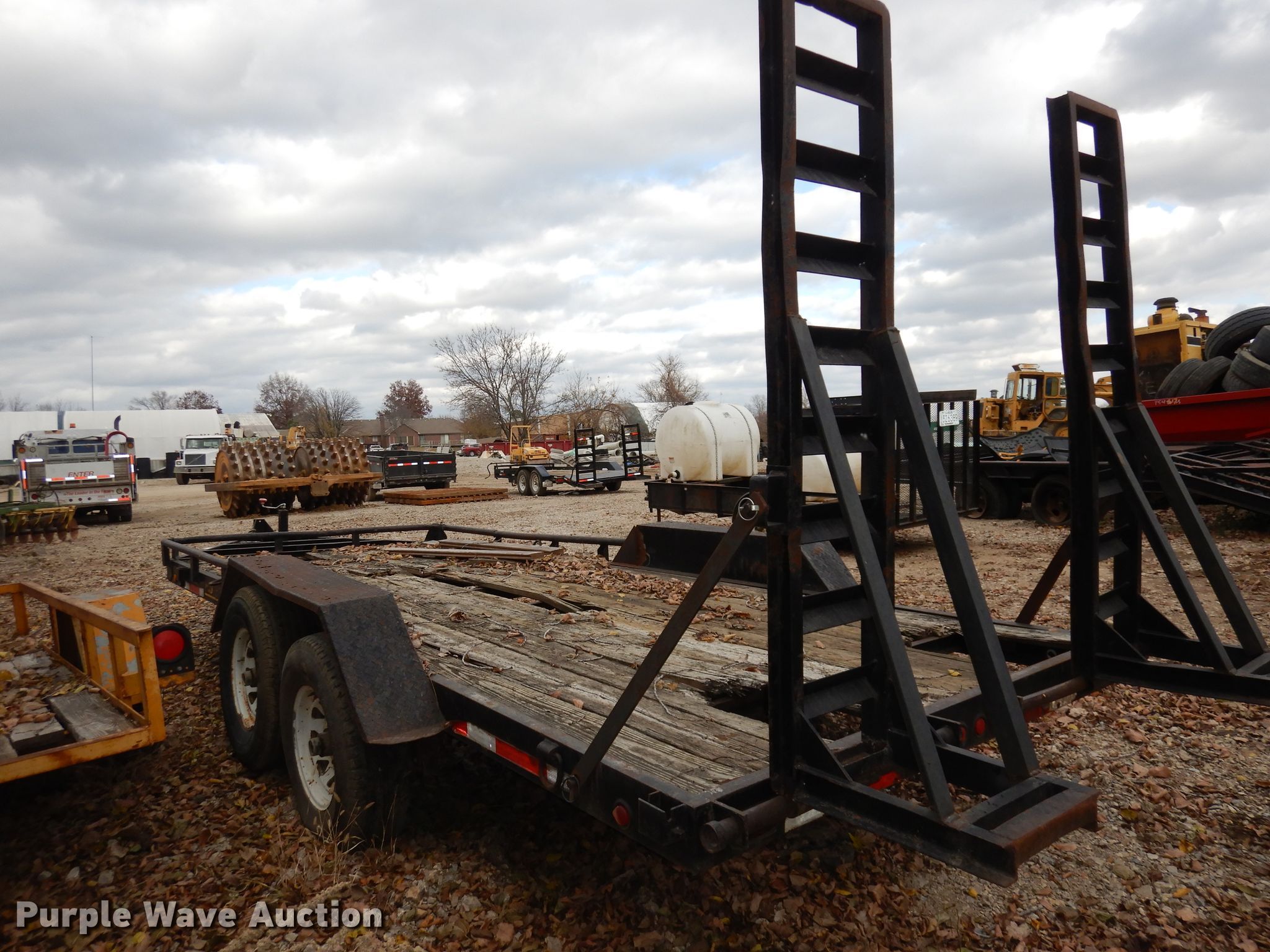 1999 Foster equipment trailer in Louisburg, KS | Item DF4165 sold ...