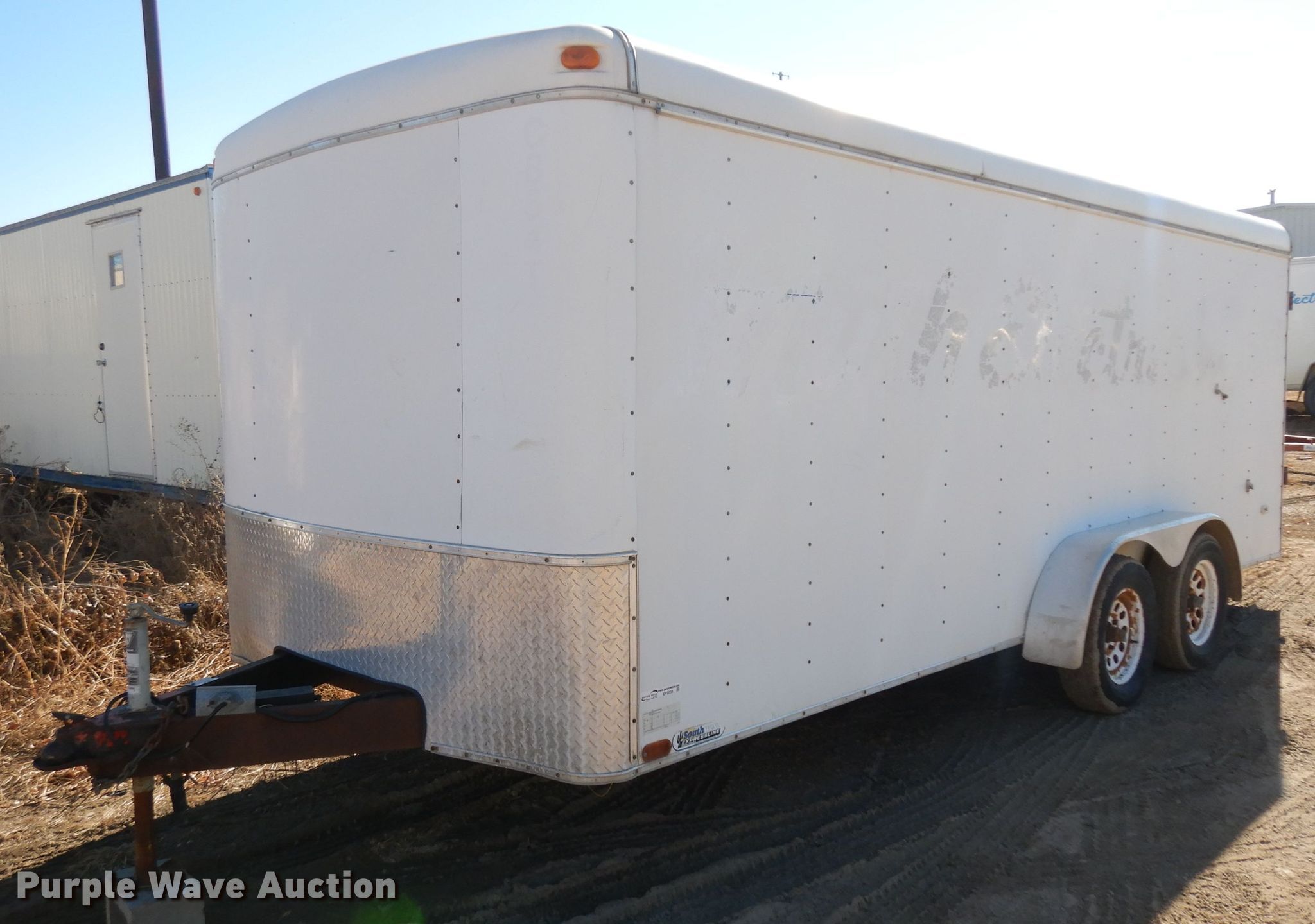 2001 Southwest Expressline enclosed cargo trailer in Sioux Falls, SD ...