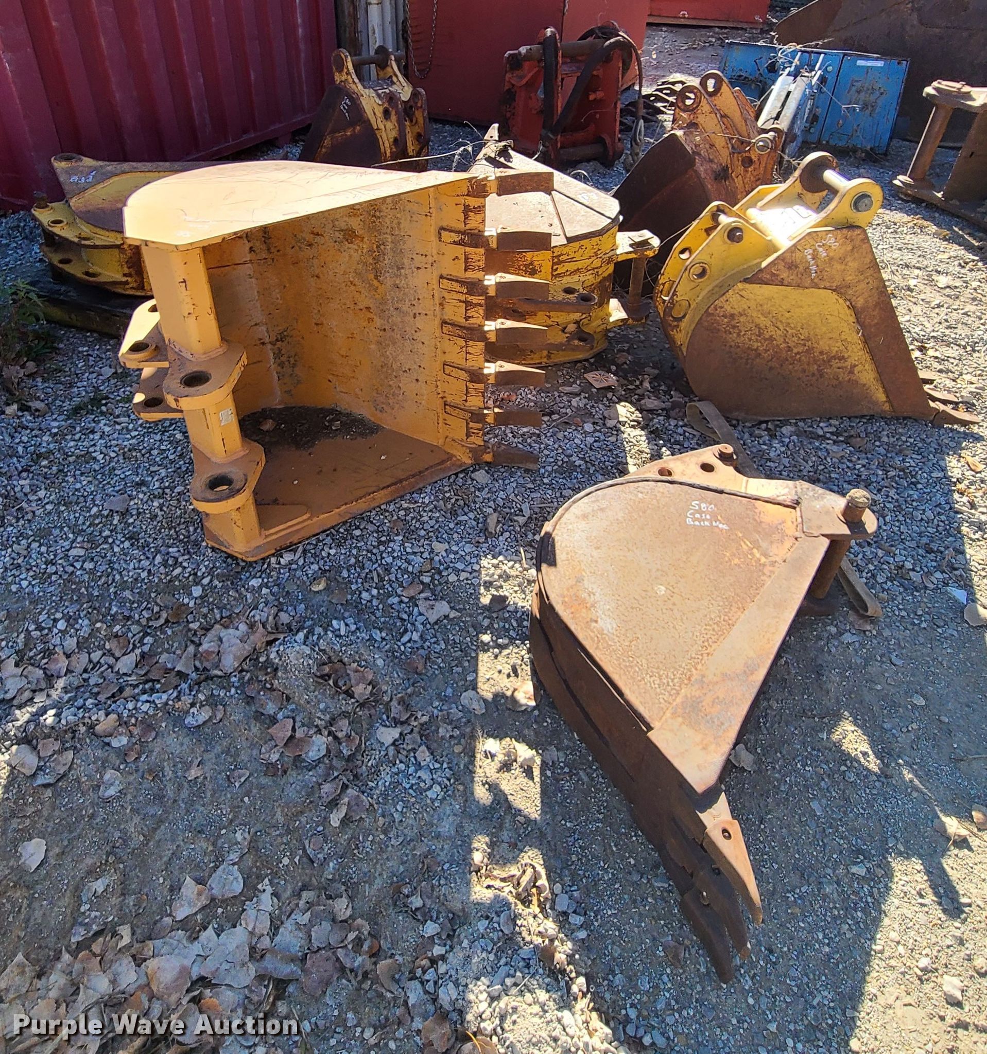 (7) Case backhoe buckets in Kansas City, MO | Item HE9989 sold | Purple ...