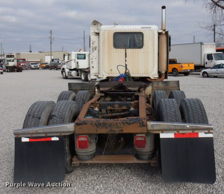 2000 Peterbilt 377 semi truck in South Bend, IN | Item DJ6075 sold ...