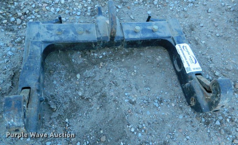 Three point quick attach in Ellinwood, KS | Item DF4639 sold | Purple Wave