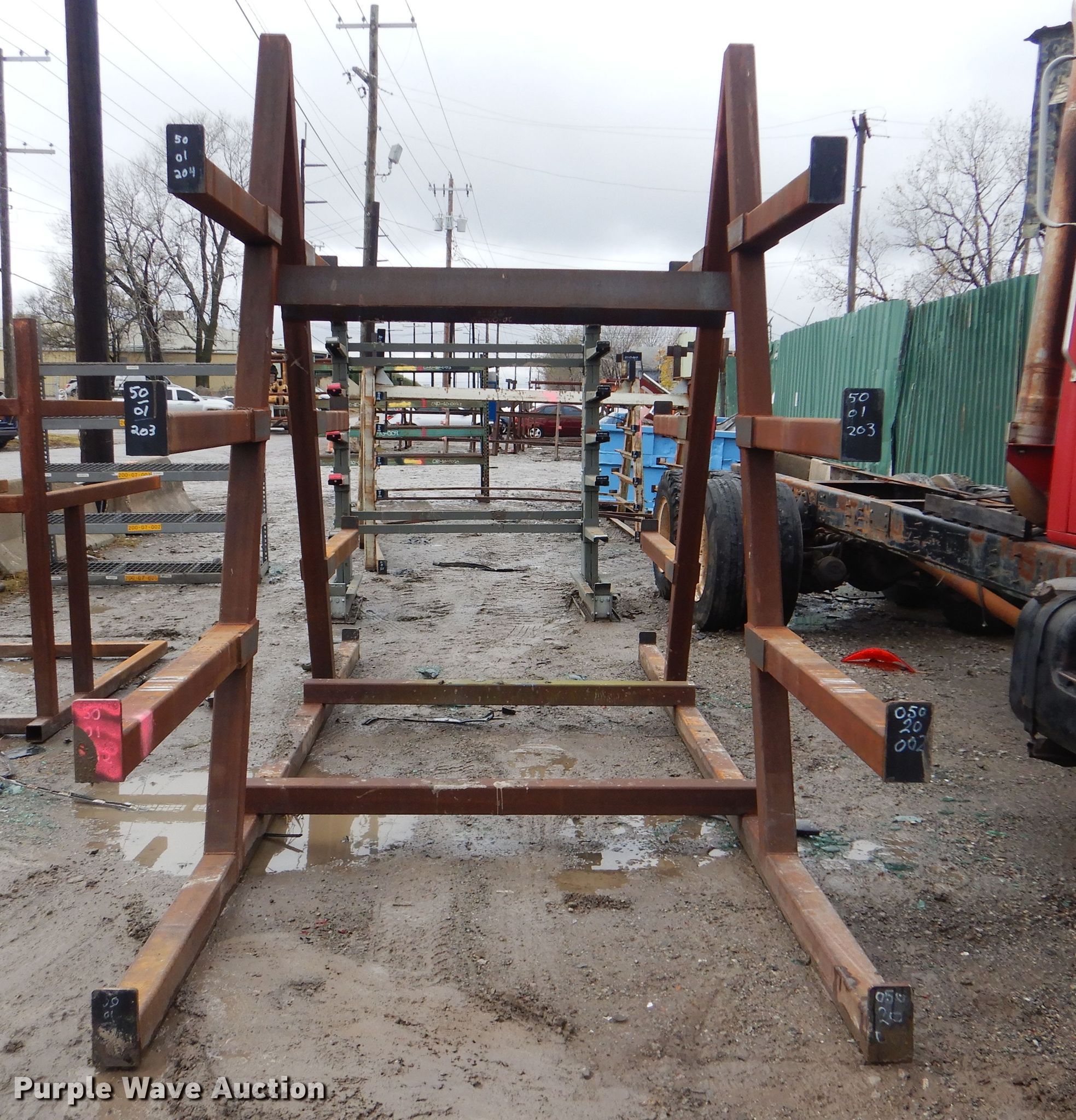 Double side pipe rack in Tulsa, OK | Item AE9524 sold | Purple Wave