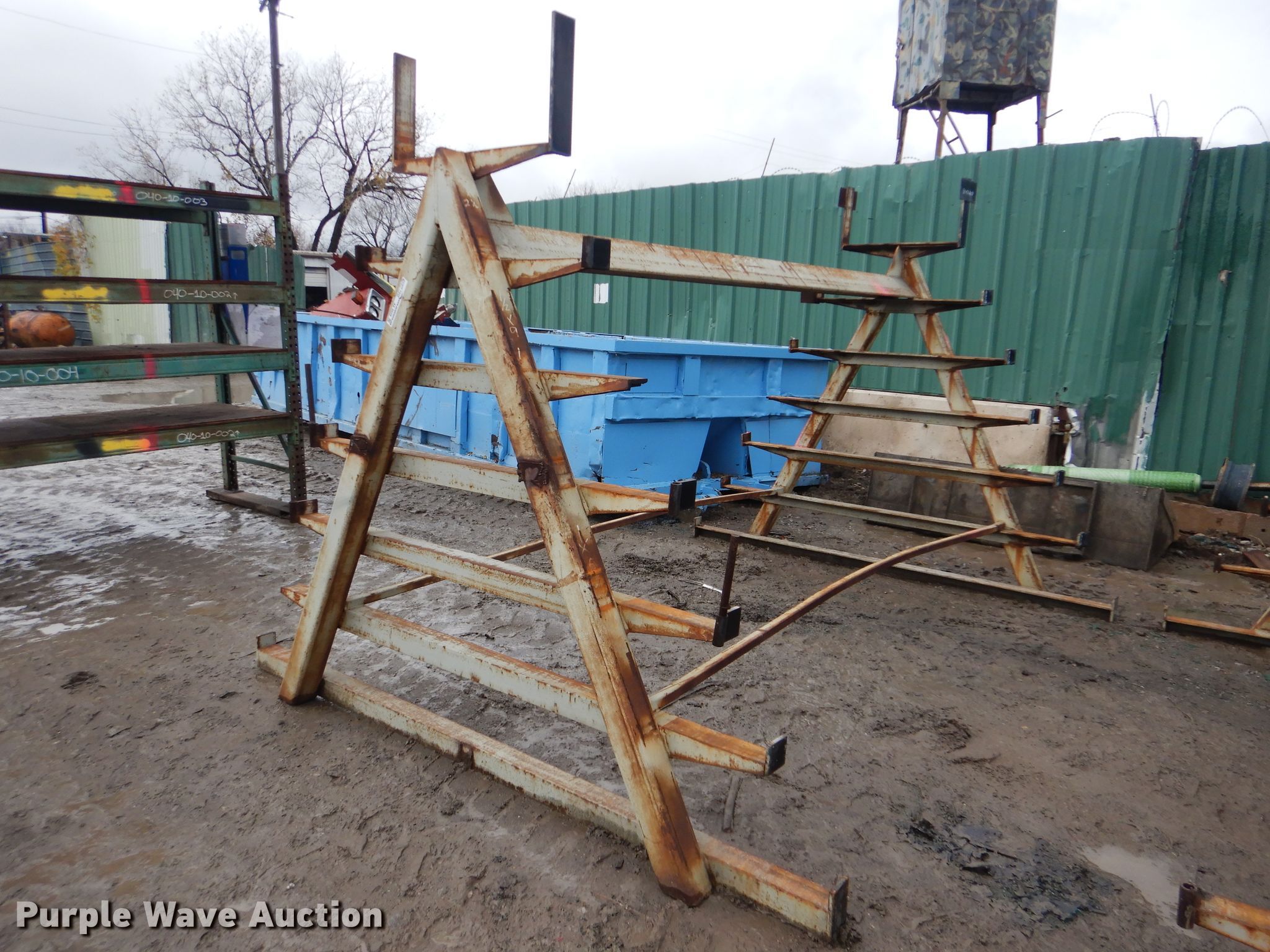 Double sided pipe rack in Tulsa, OK | Item AE9529 sold | Purple Wave