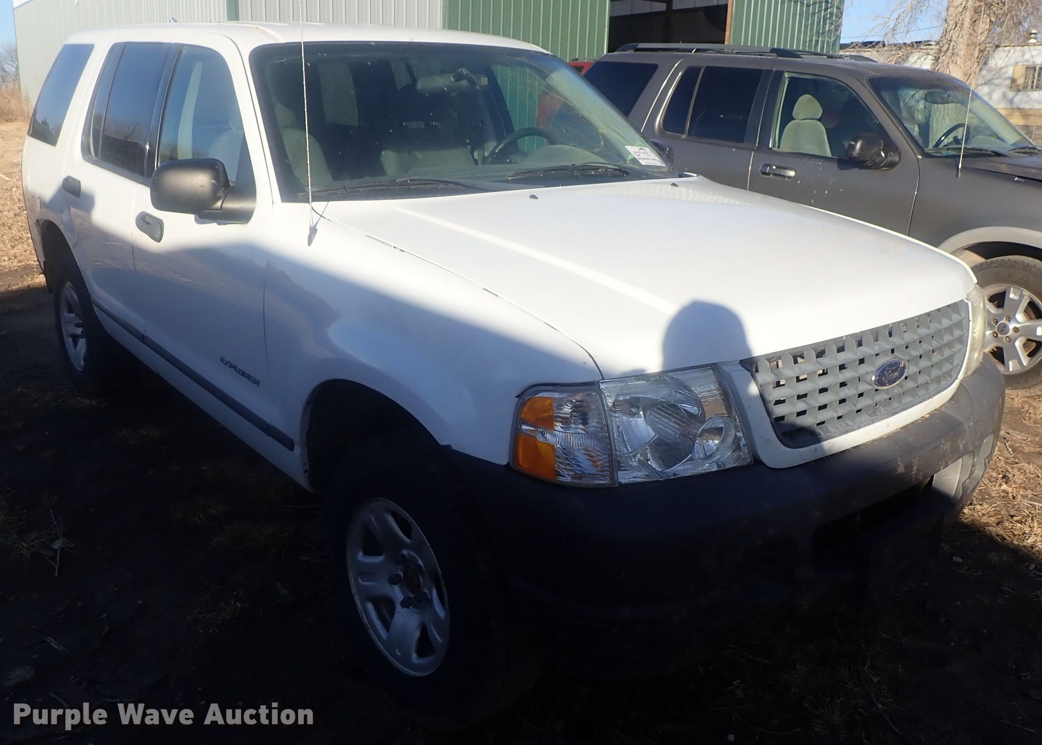 2004 Ford Explorer SUV in Lindsborg, KS | Item DI7381 sold | Purple Wave