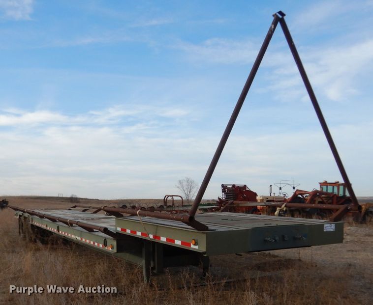 1984 Vulcan flatbed trailer in Washburn, ND | Item DC4506 sold | Purple ...