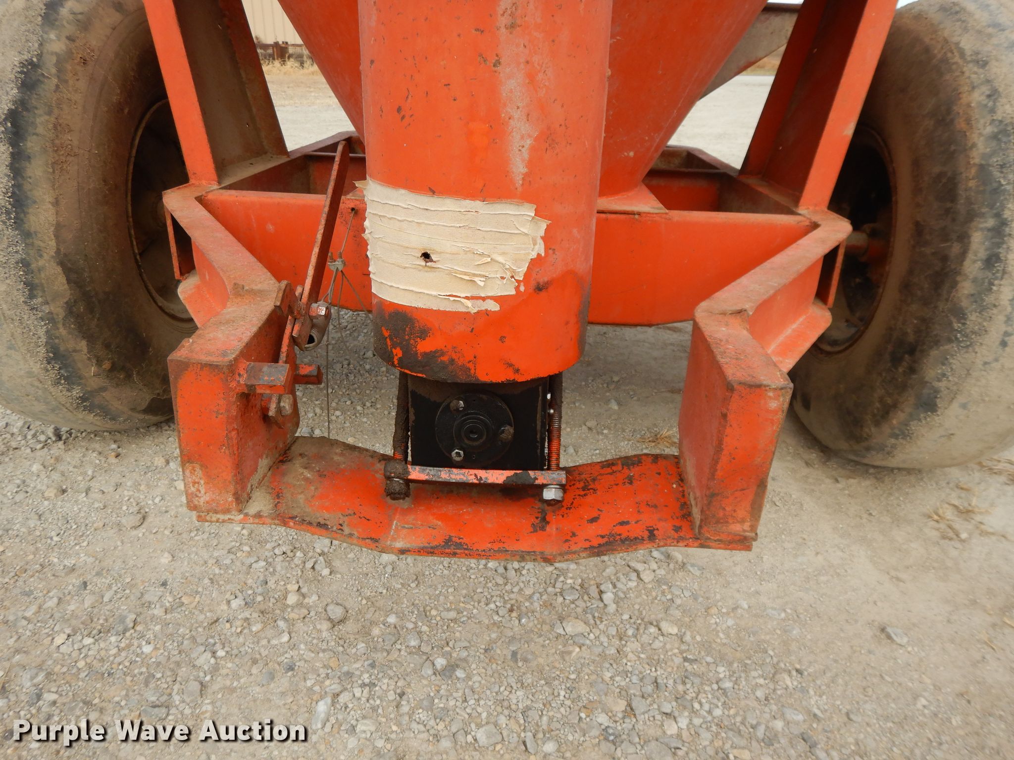 Peerless 400 Mil-N-Mix feed mixer/grinder in Atchison, KS | Item DE2560 ...