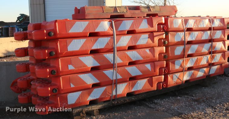 (80) OTV Safety AR10X96 runway barriers in Colorado Springs, CO | Item ...