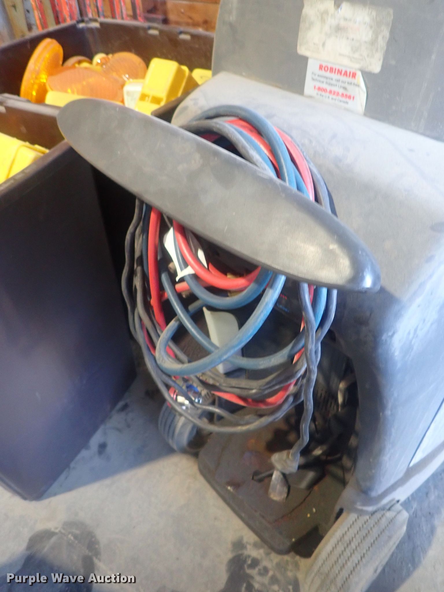 Robinair Cooltech 700 reclaimer in Newton, KS | Item EV9794 sold ...