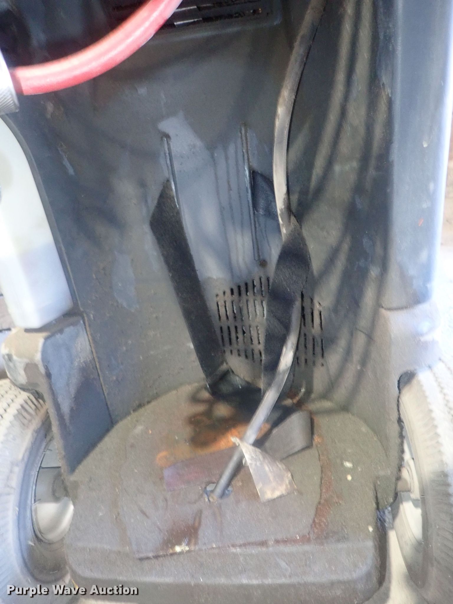 Robinair Cooltech 700 reclaimer in Newton, KS | Item EV9794 sold ...