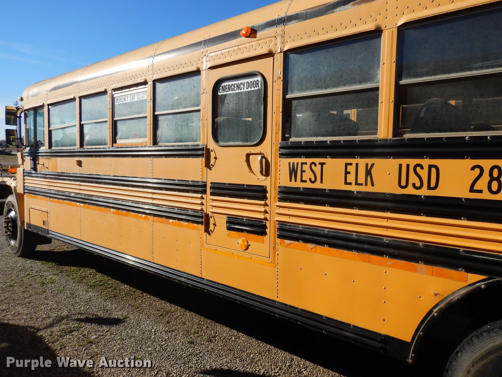 1995 Chevrolet school bus in Howard, KS | Item EY9180 sold | Purple Wave