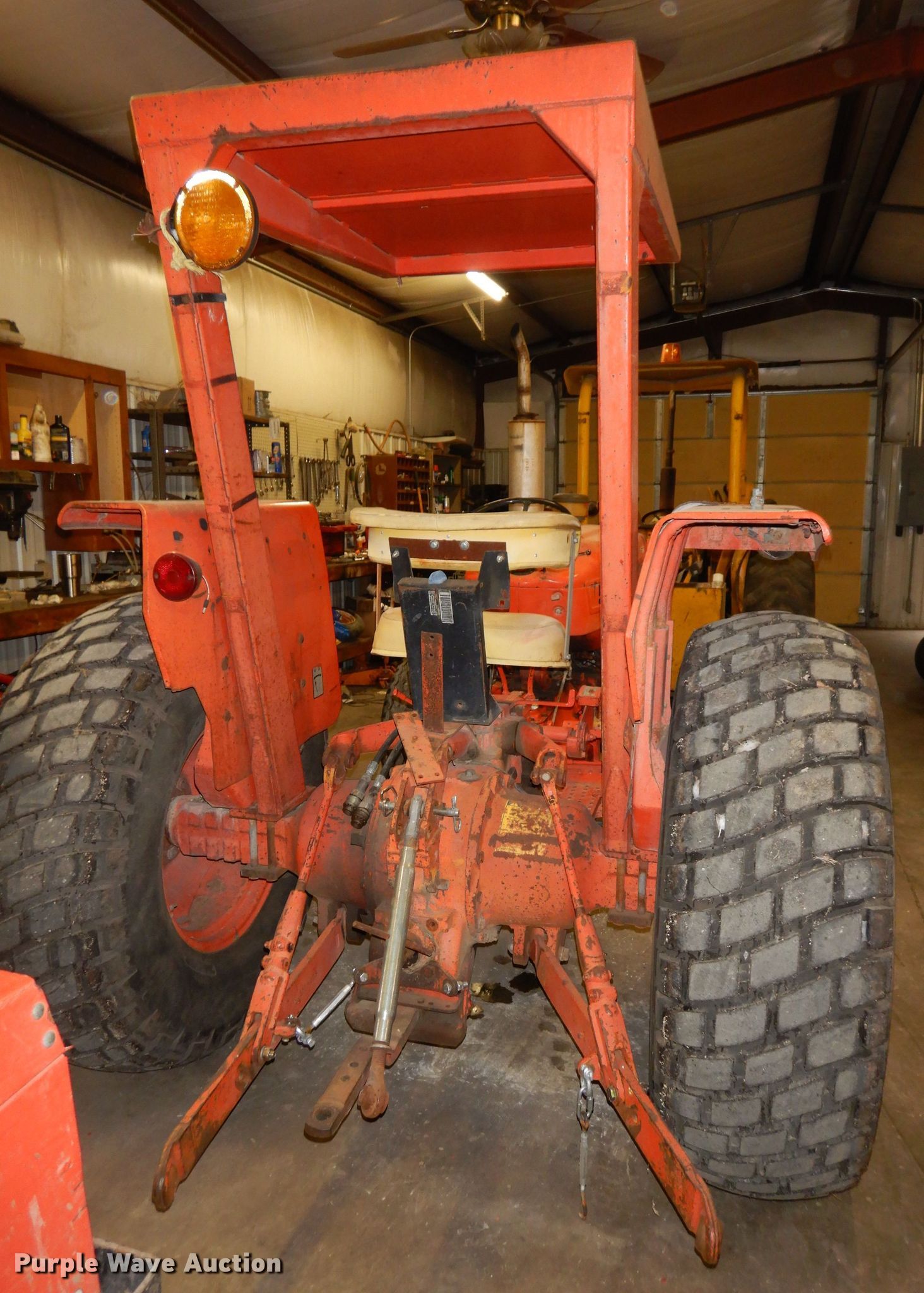 1981 Ford 540B tractor in Saint Marys, KS | Item HE9311 sold | Purple Wave