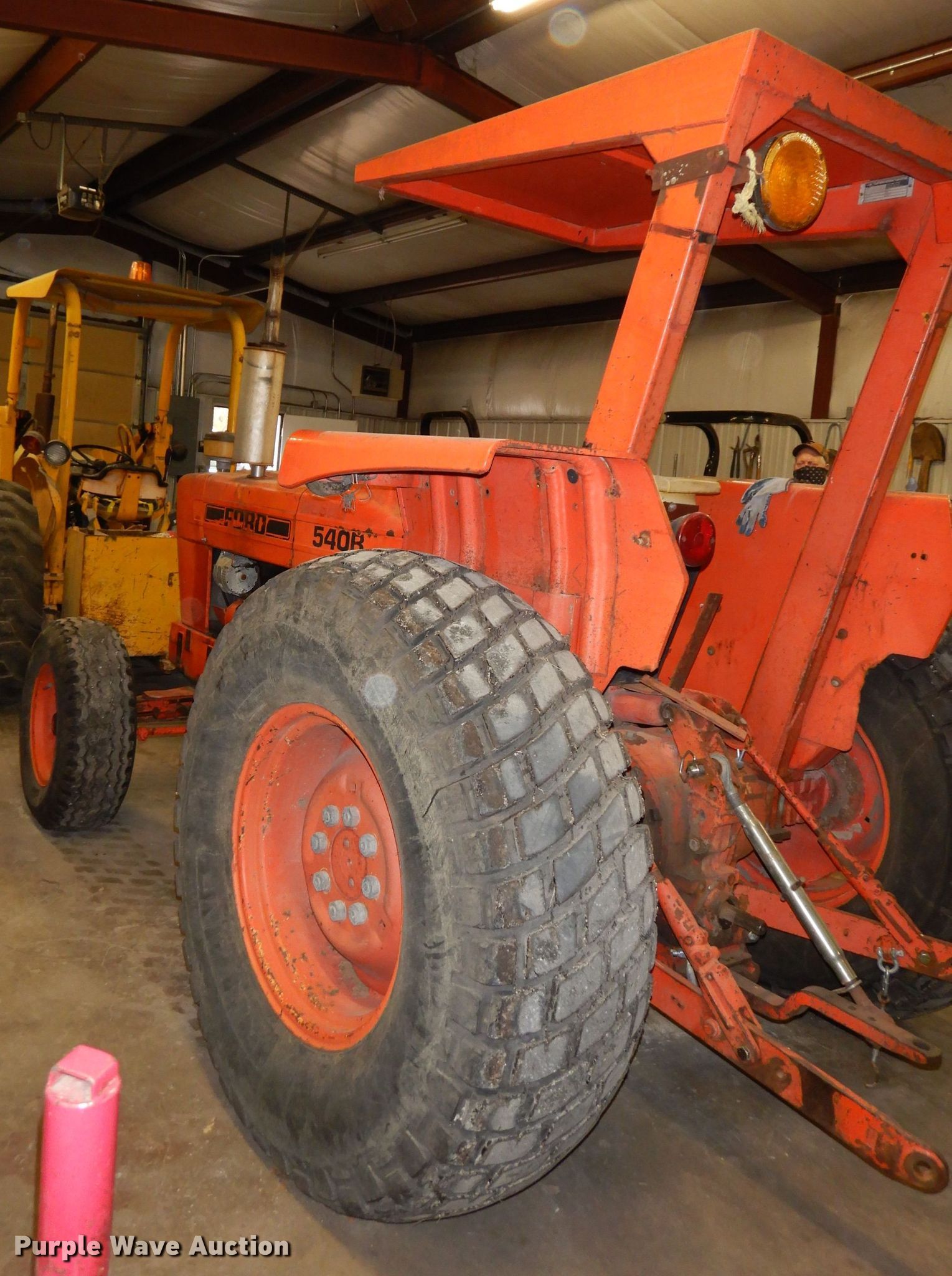 1981 Ford 540B tractor in Saint Marys, KS | Item HE9311 sold | Purple Wave