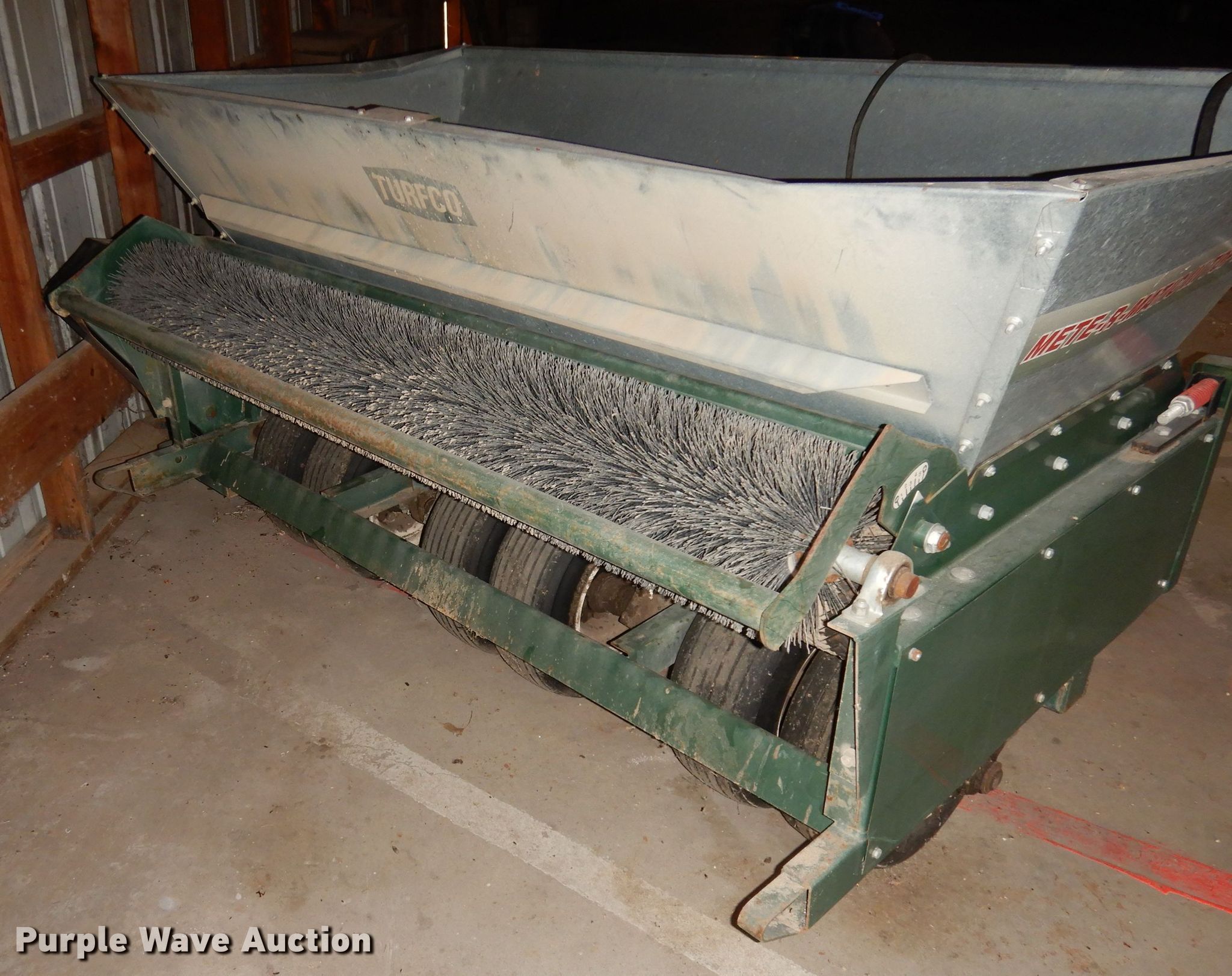 Turfco F12D Mete-R-Matic III top dresser spreader in Saint Marys, KS ...