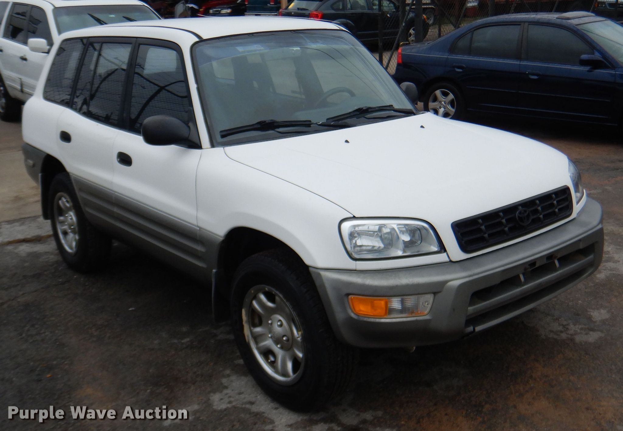 2000 Toyota RAV4 SUV in Tulsa, OK | Item ET9030 sold | Purple Wave