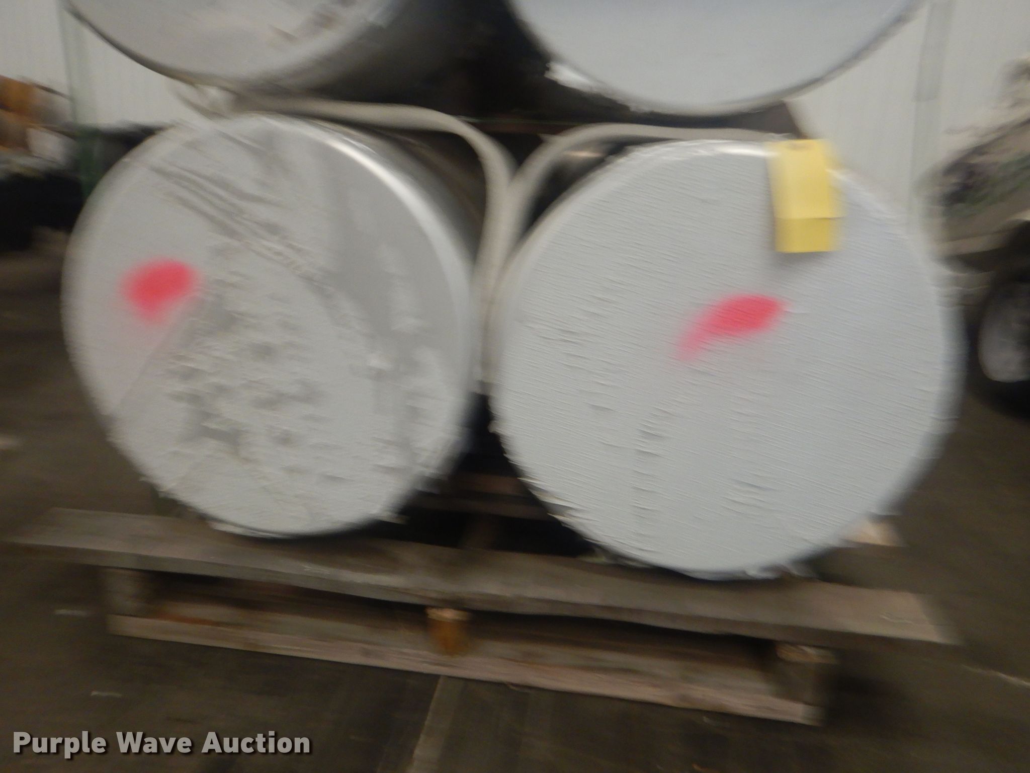 (2) Cleveland Tank and Supply Inc. CA26200CC-68 fuel tanks in Tulsa, OK ...