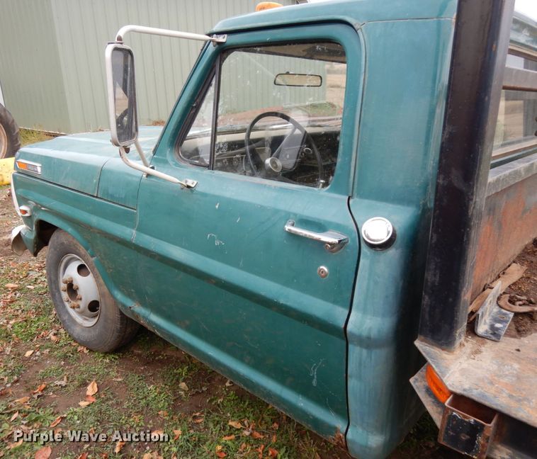1968 Ford F350 dump flatbed pickup truck in Fort Calhoun, NE | Item ...