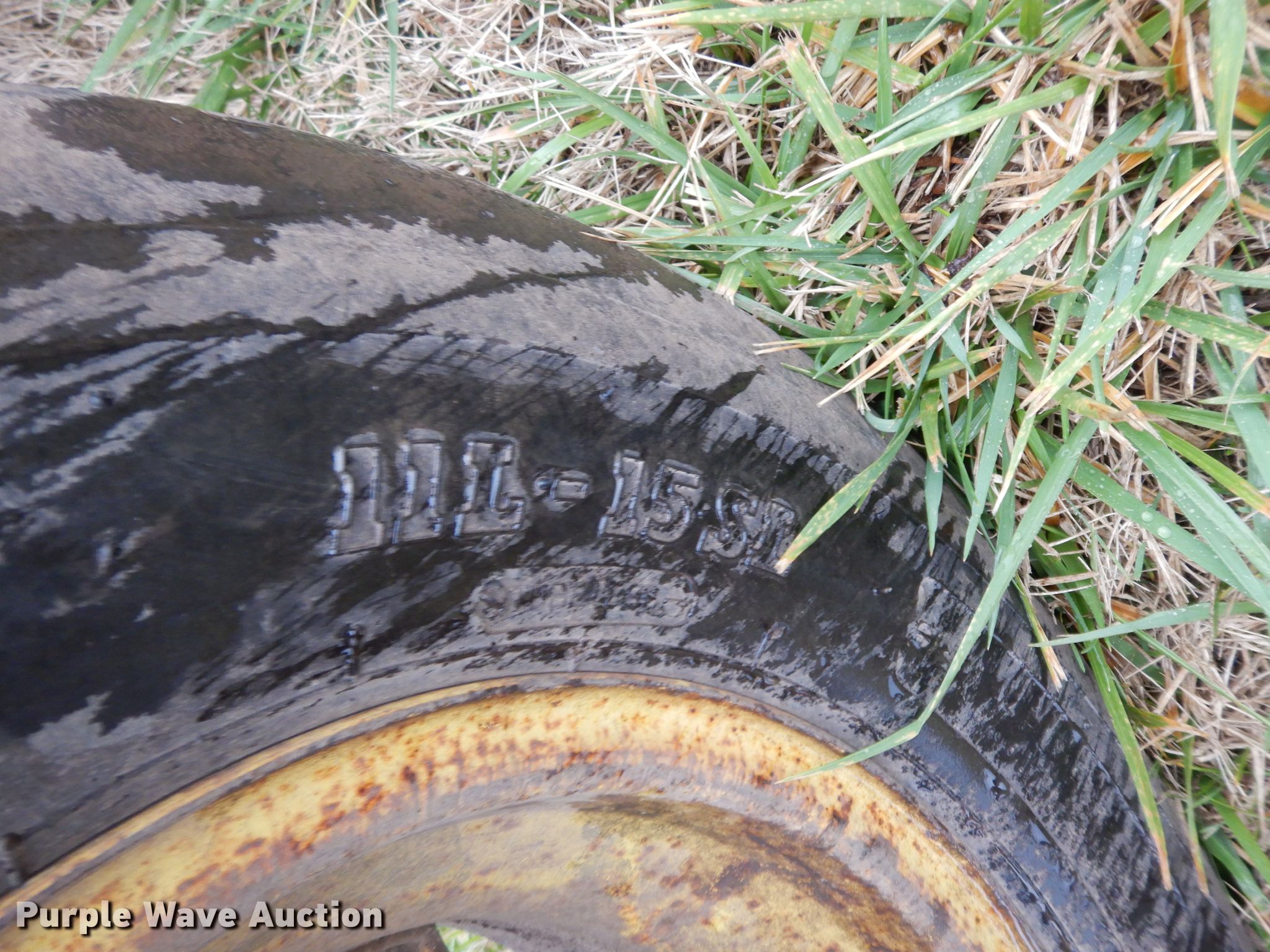 New Holland Discbine 415 windrower in Cherryvale, KS | Item GK9646 sold ...