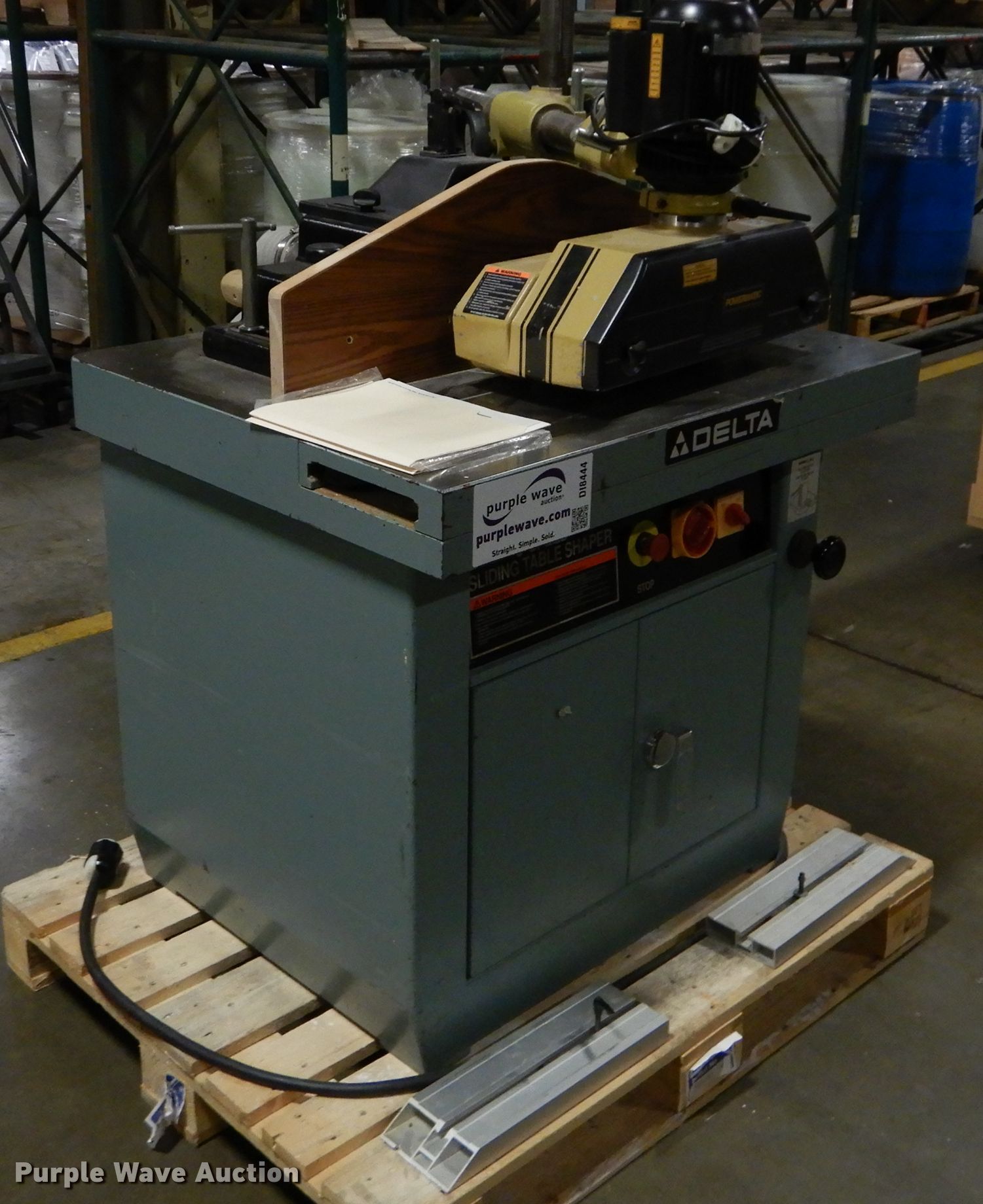 Delta sliding table shaper in Lansing, KS | Item DI8444 sold | Purple Wave