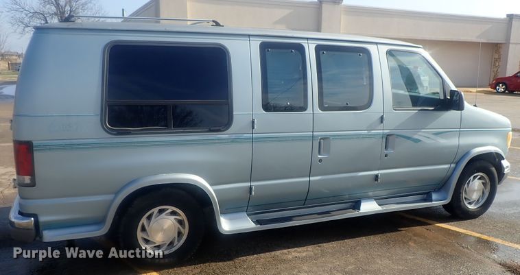 1995 Ford Econoline E150 Mark III van in Park City, KS | Item DI7473 ...