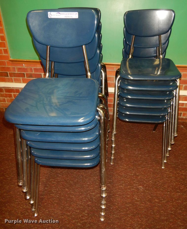 (18) chairs in Lawrence, KS | Item HD9516 sold | Purple Wave