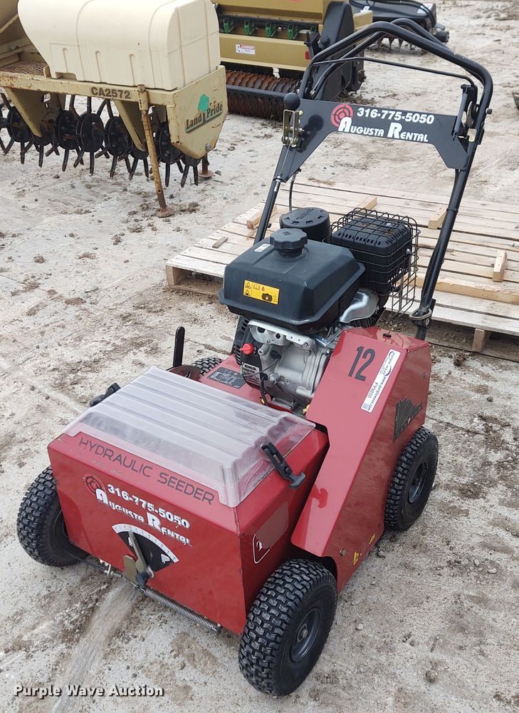2019 Toro 33512 seeder in Augusta, KS | Item FY9850 sold | Purple Wave