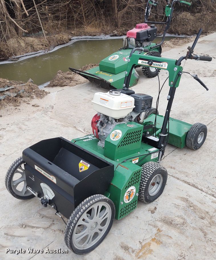 Billy Goat OS901SPH overseeder in Augusta, KS | Item FY9860 sold | Purple Wave