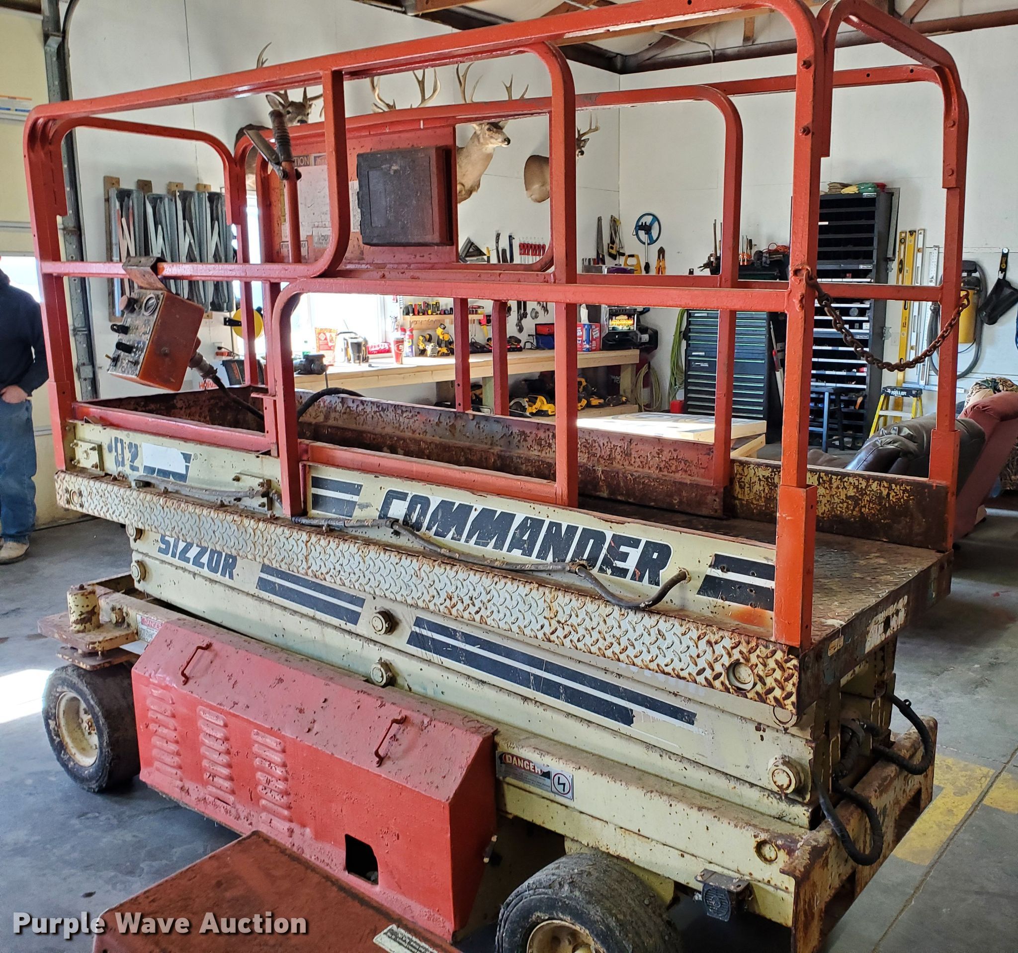 1993 JLG Commander CM2033 scissor lift in Phillipsburg, KS | Item ...