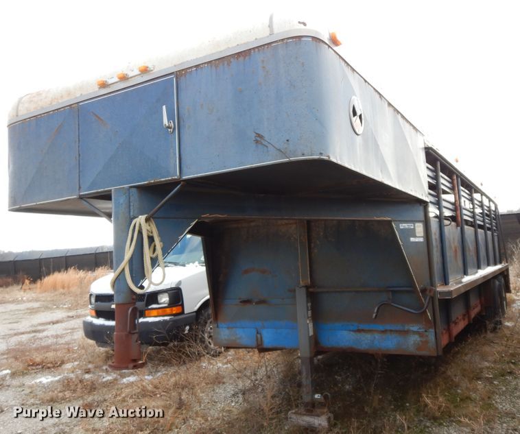 1985 Coose livestock trailer in Miami, OK | Item GG9356 sold | Purple Wave