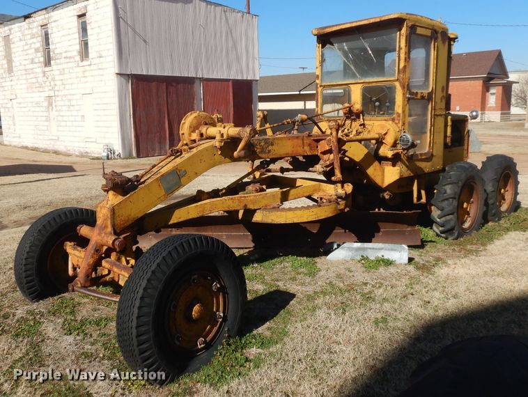 Caterpillar 212 rigid frame motor grader in Sharon, KS | Item IG9225 ...