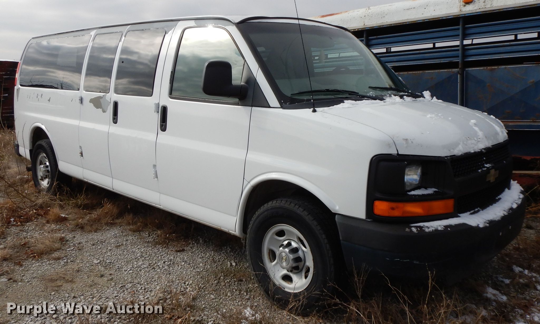 2010 Chevrolet Express 3500 van in Miami, OK | Item GG9355 sold ...