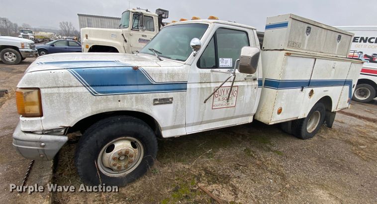 1989 Ford F350 utility bed pickup truck in Mountain Home, AR | Item ...