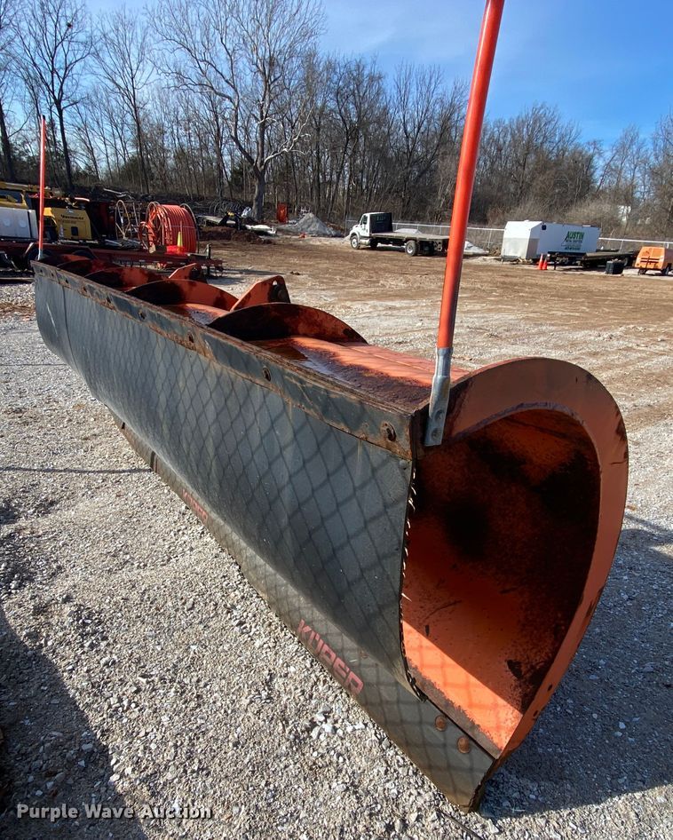 Viking-Cives MW36R12 snow plow in Springfield, MO | Item HR9425 sold ...