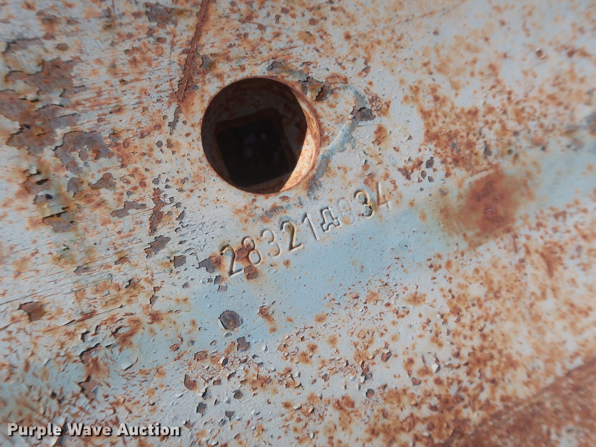 Volvo L220 wheel loader cutting edges in Edmond, OK | Item HK9662 sold ...