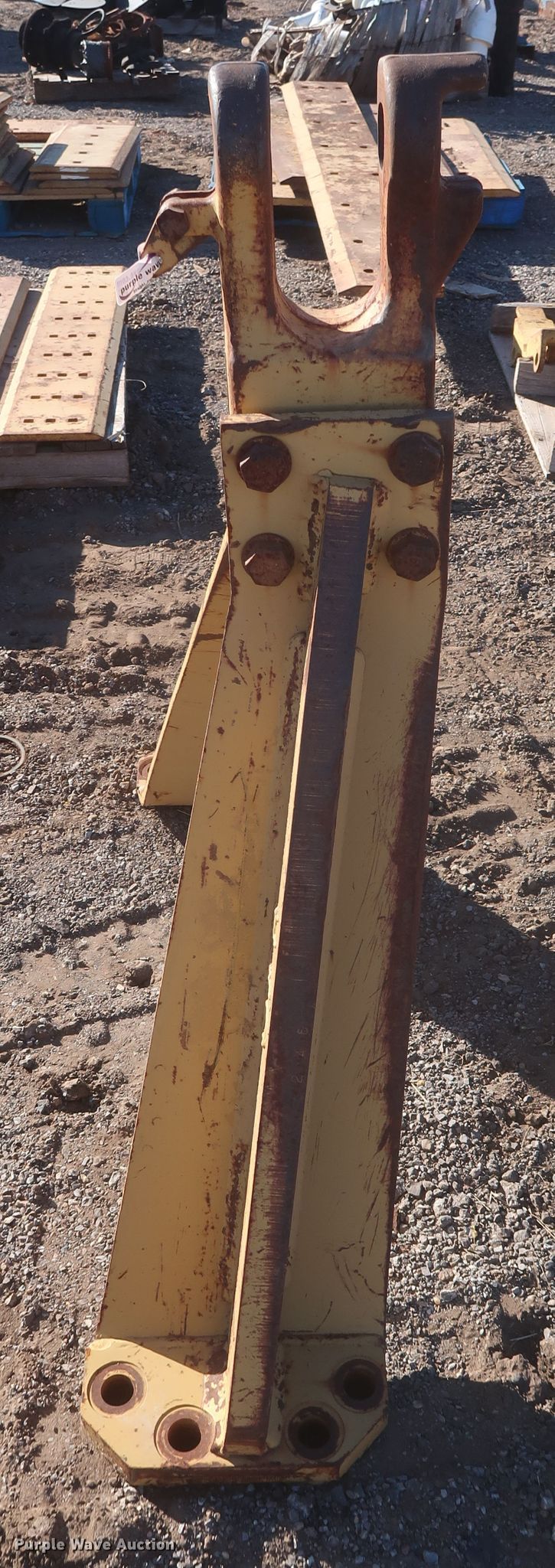 Caterpillar D7R dozer draw bar in Edmond, OK | Item HK9672 sold ...