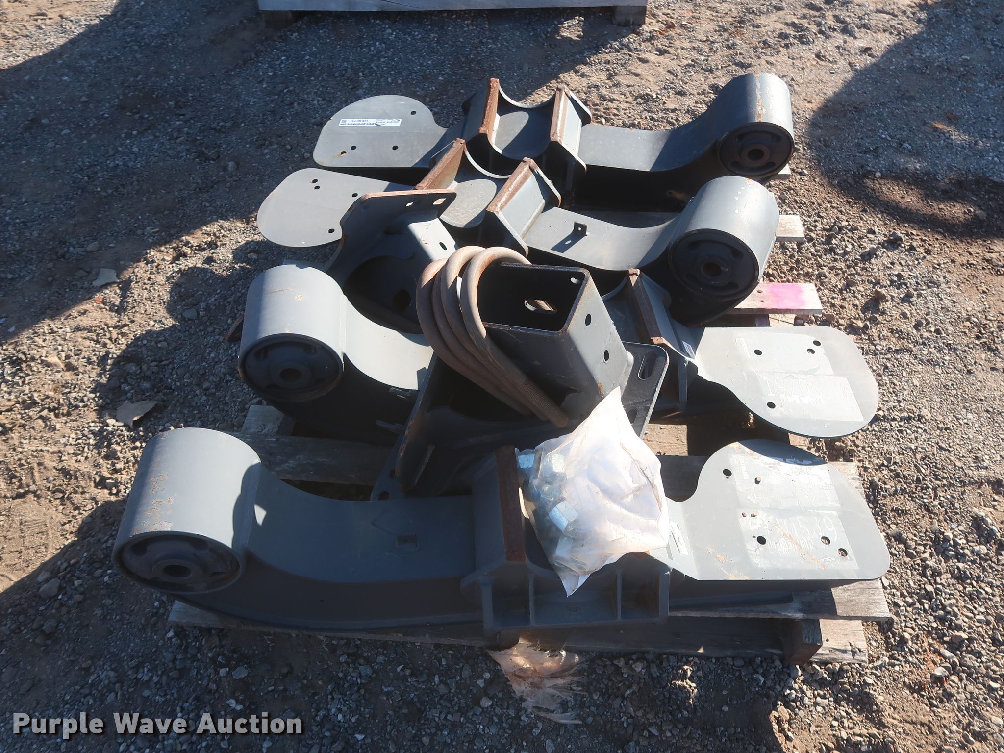Hendrickson HT250U-9-003 suspension components in Edmond, OK | Item ...