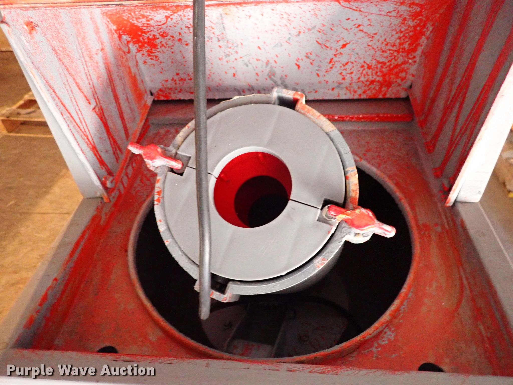 Hero S2451 paint shaker in Hutchinson, KS | Item IM9012 sold | Purple Wave