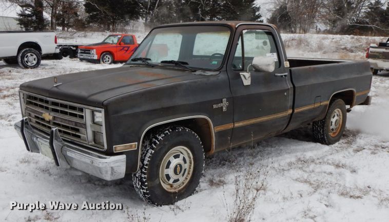 1985 Chevrolet C20 pickup truck in Holts Summit, MO | Item DF6430 sold ...
