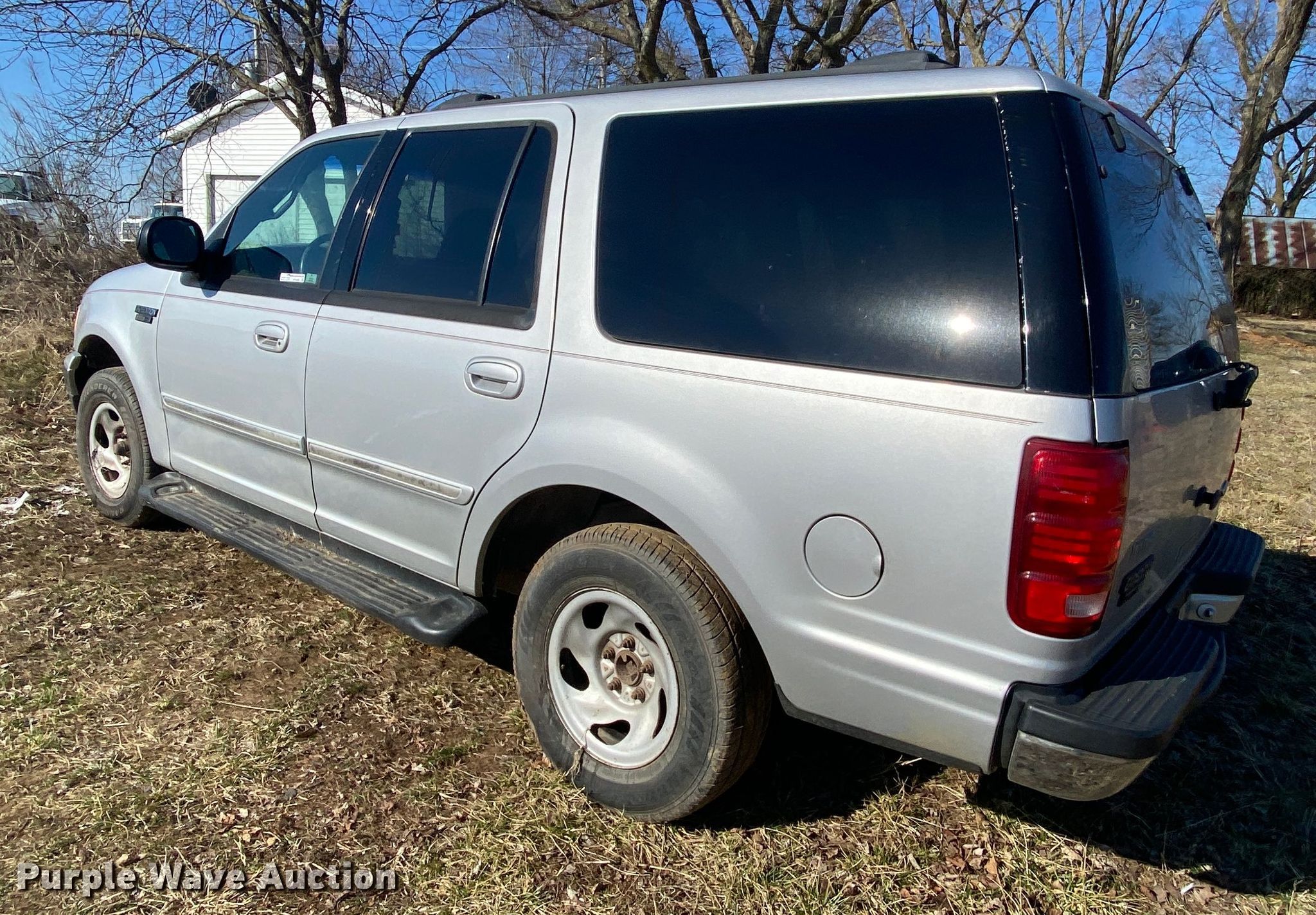 2000 Ford Expedition SUV in Lincoln, MO | Item HR9466 sold | Purple Wave