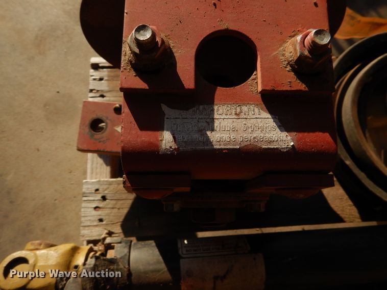 Case 1010 header parts in Sawyer, KS | Item DL4748 sold | Purple Wave