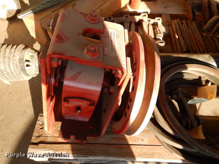 Case 1010 header parts in Sawyer, KS | Item DL4748 sold | Purple Wave