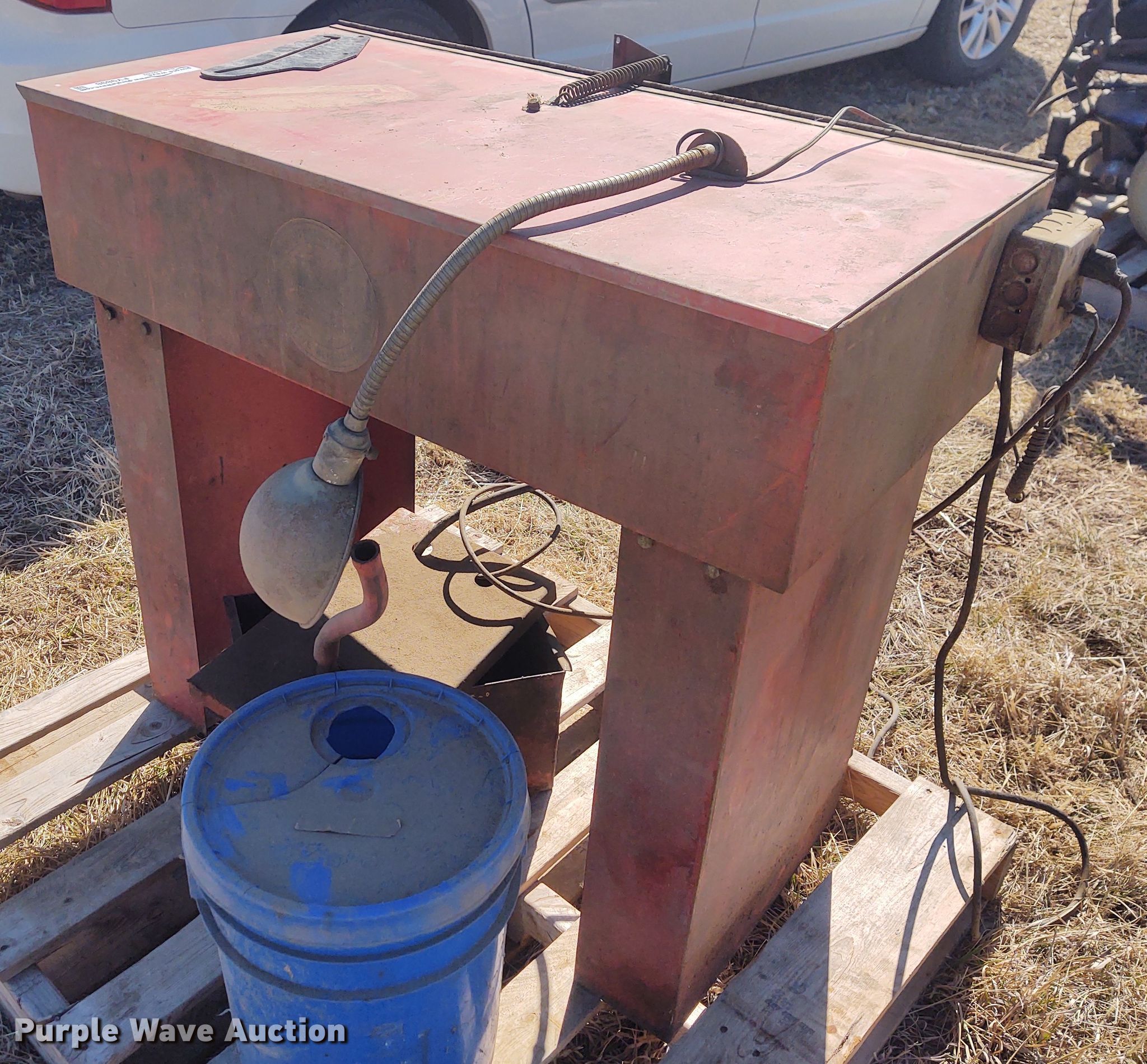 Parts washer solvent tank in Council Grove, KS | Item FY9898 sold ...