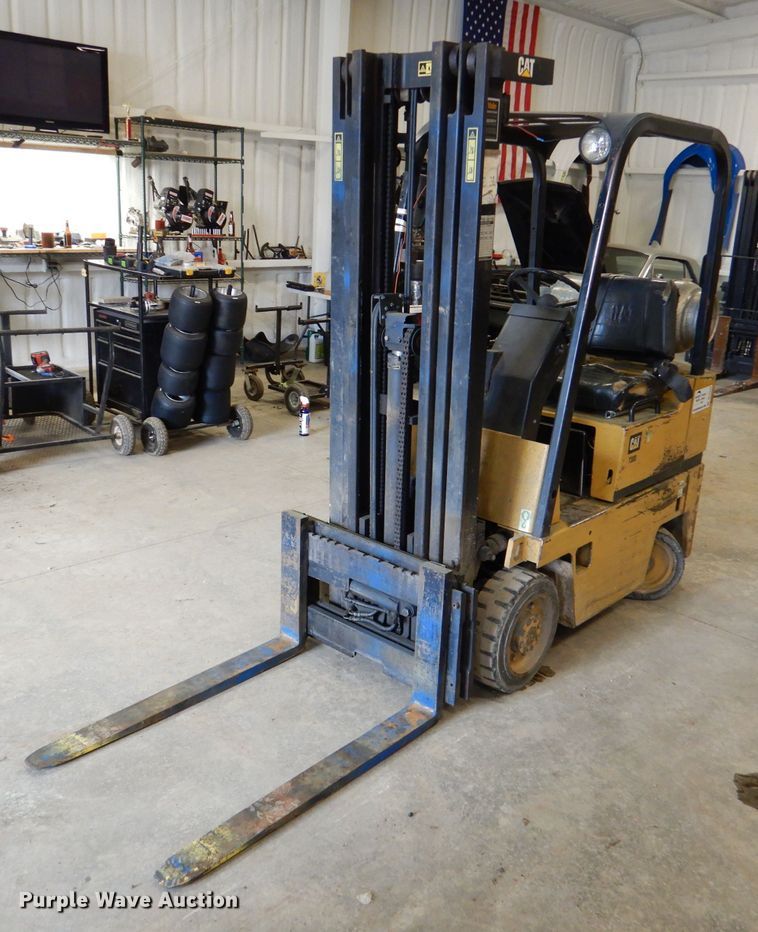 Caterpillar T30D forklift in Tonganoxie, KS | Item DL2243 sold | Purple ...